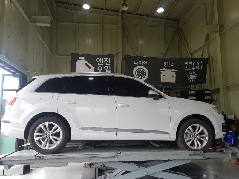 서귀포 타이어 아우디 Q7 타이어 교체 미쉐린 프리미어ltx 25555r 19 네이버 블로그