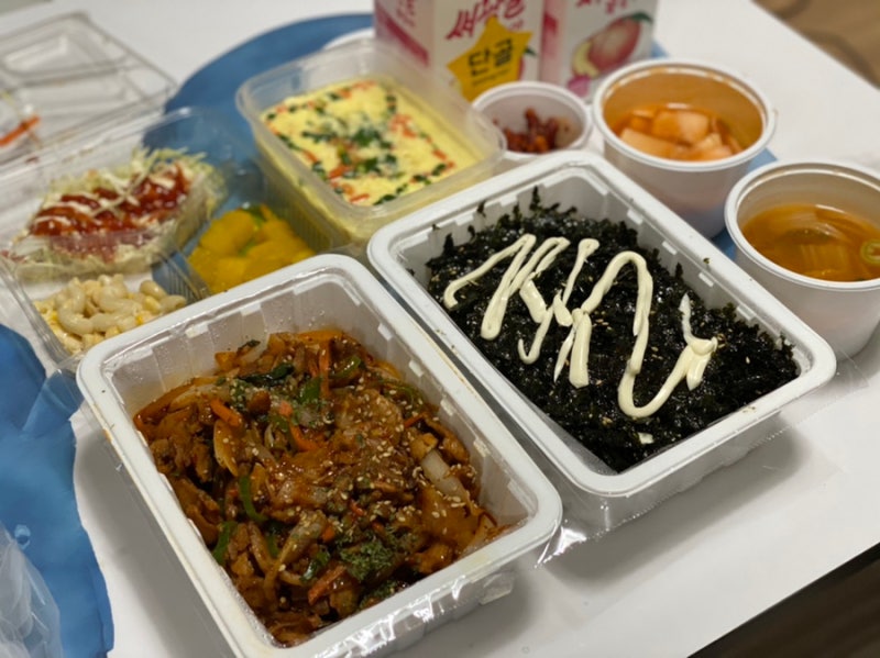 음성 배달 맛집 매콤 오돌뼈 날치알주먹밥 냠 서비스까지 오빠불족” 족발 포장 전문점 네이버 블로그