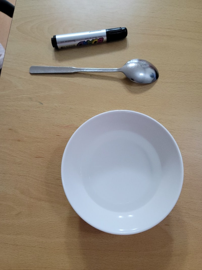 엄마표놀이 보드마카놀이 물과기름성질배우기 네이버 블로그
