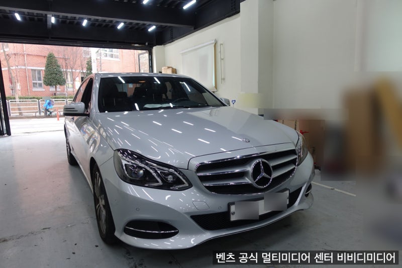 벤츠 W212 E220d 블루텍 차량의 순정 내비게이션 모니터 화면꺼짐 (지니3D 내비게이션) 수리 작업기 입니다. : 네이버 블로그
