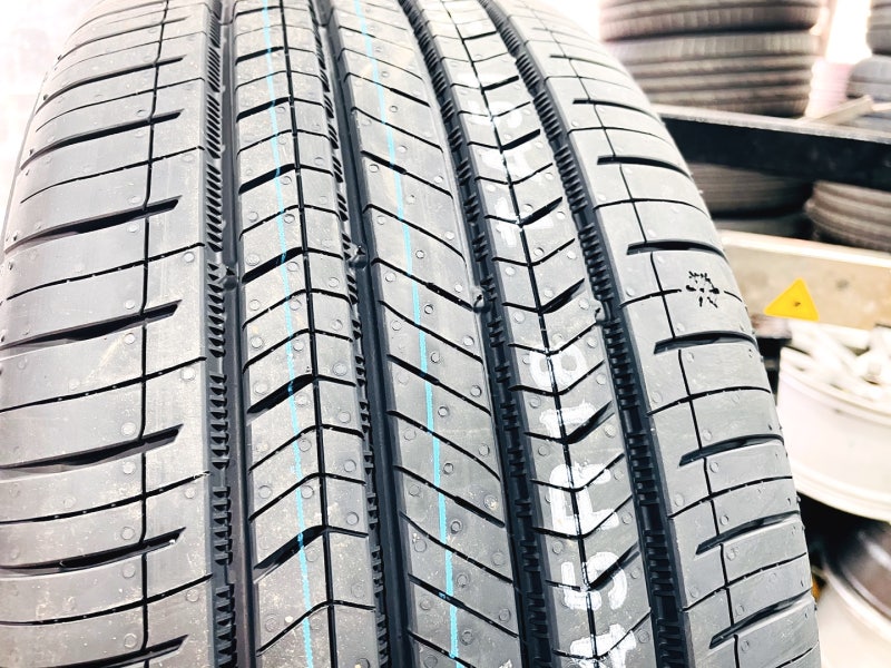 금호타이어 솔루스 TA51 신제품 타이어 장착 작업 : 네이버 블로그