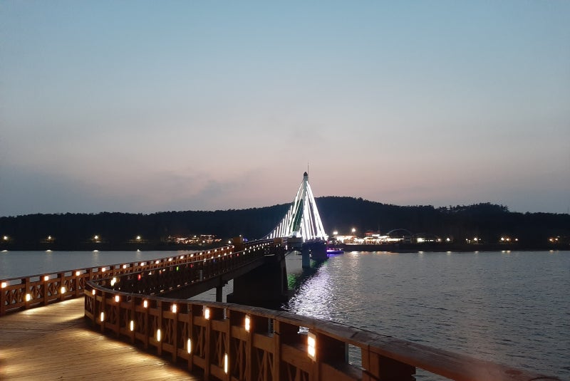 ⭐ 전라북도 군산시 ⭐ 룡이가 추천하는 군산cc주변 군산야경 예쁜곳 은파유원지 물빛다리 네이버 블로그