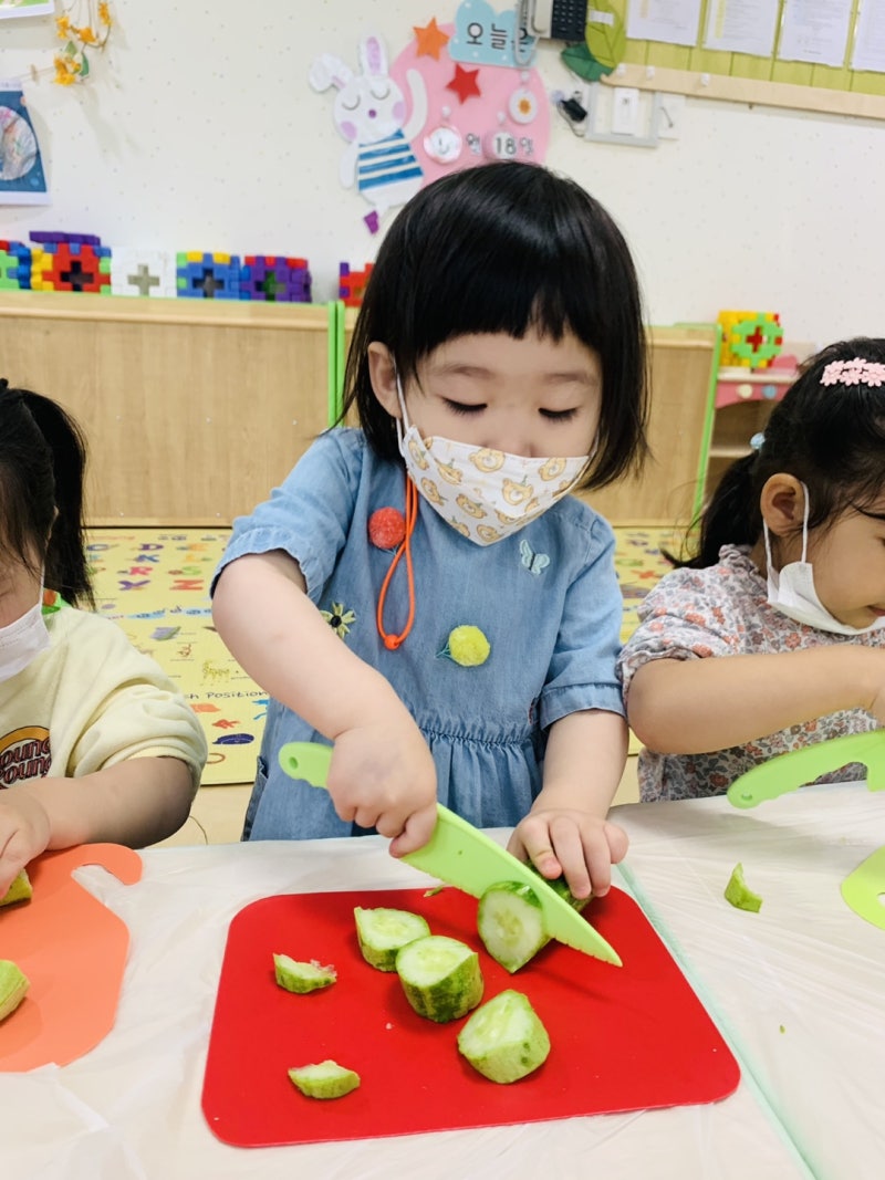 시립힐즈파크어린이집 5월 오감놀이 오이로 놀아요 네이버 블로그