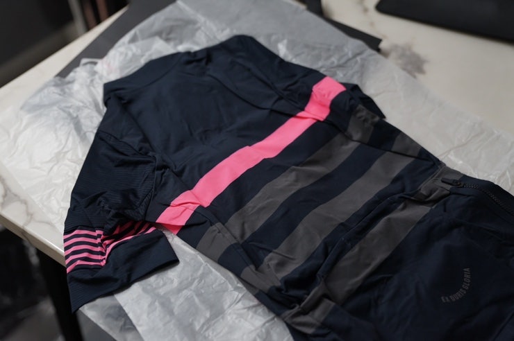 RCC New kits (RCC women’s proteam jersey & Proteam lightweight gilet ...