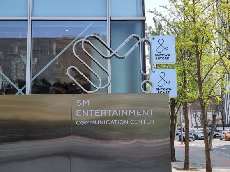 서울 SM TOWN & CAFE, 볼거리들이 많은 카페, 레스토랑 : 네이버 블로그