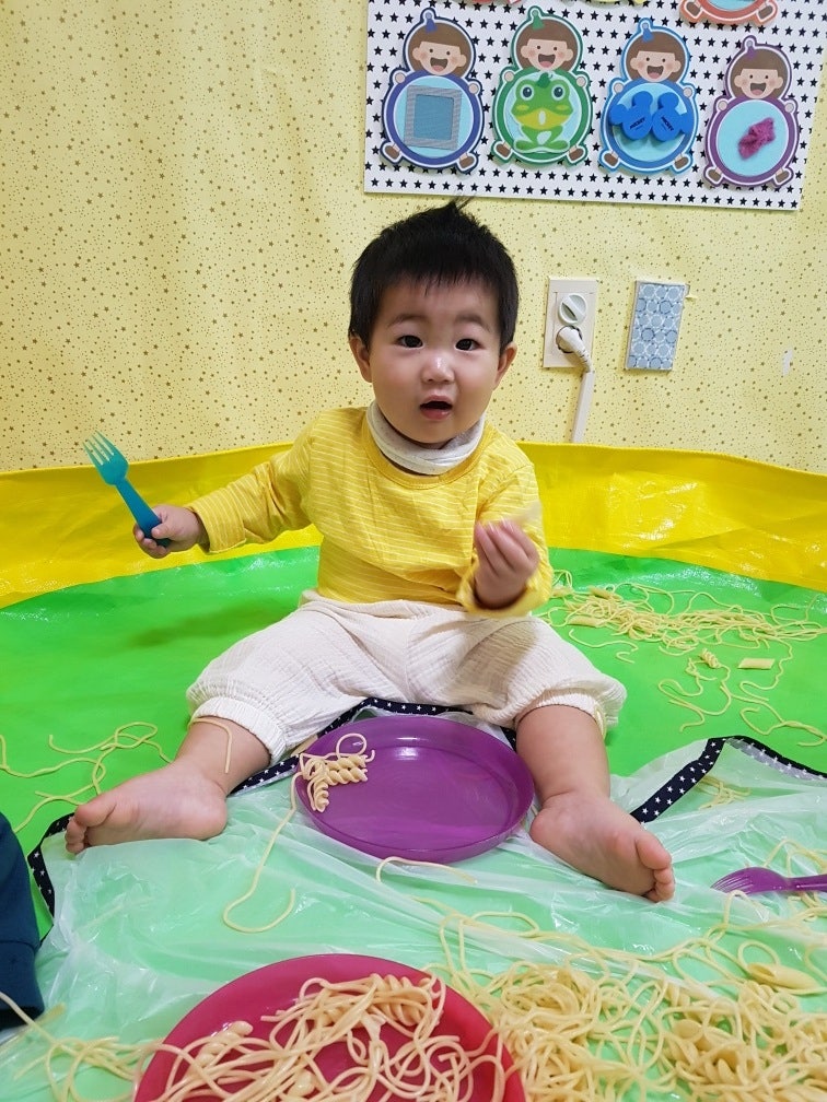 14개월아기 어린이집 0세반 생활일지수건블록쌓기파스타면촉감놀이 네이버 블로그