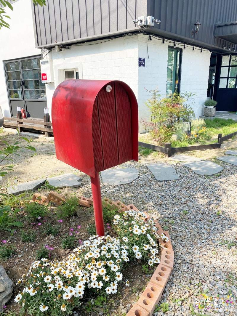 용인 남사 근처 카페 이동저수지 뷰 화수공간 네이버 블로그