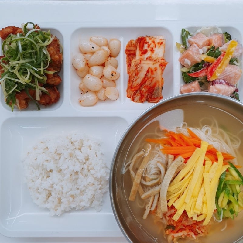 구내식당 메뉴모음신메뉴 파닭 레시피 잔치국수 훈제연어샐러드 락교무침 만들기 네이버 블로그