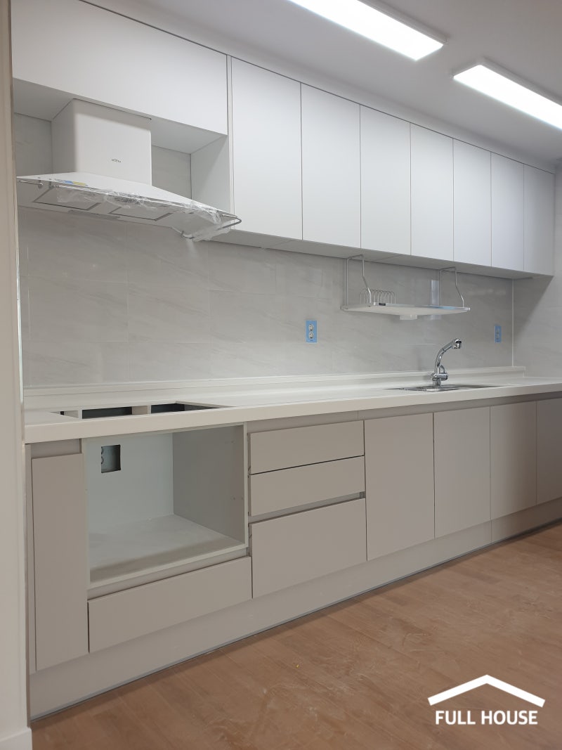 인테리어는 주방에서부터 시작이 아닐까요? 원흥 삼송 도래울마을의 변색된 씽크대 교체를 통한 분위기 전환 -풀하우스- : 네이버 블로그