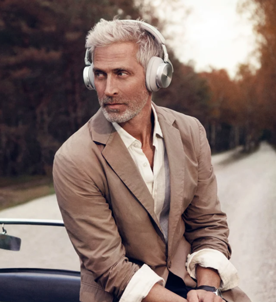 [가죽이랑 헤드폰이랑 합치면 뭐가되게?] 콜라보도 고급 브랜드끼리 같이하는 벨루티와 B&O의 콜라보레이션, beoplay H95 ...