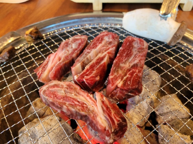 평택 송탄맛집 둘이 먹다 둘다 죽어도 모를 맛 인생 소고기 한우 새우살 맛집 평택 우담채 네이버 블로그