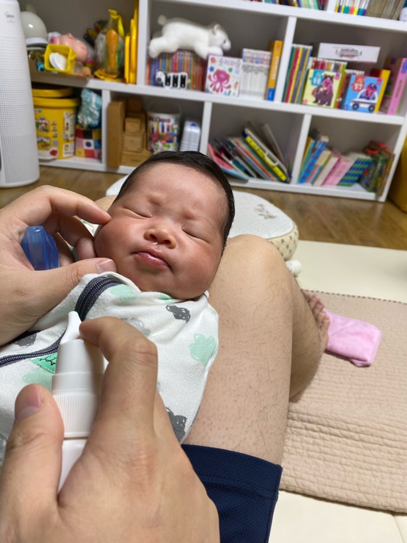 신생아 코딱지 제거 코뻥 면봉 식용수 사용법 네이버 블로그