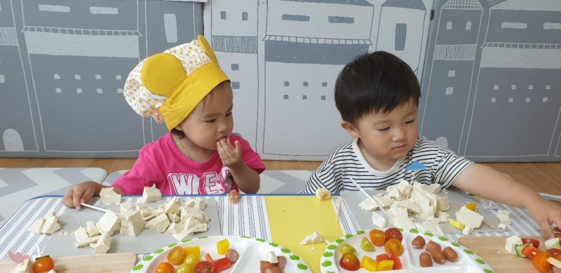 어린이집 영아 두부오감놀이 두부촉감놀이 두부요리놀이 두부꼬치 만들기 네이버 블로그