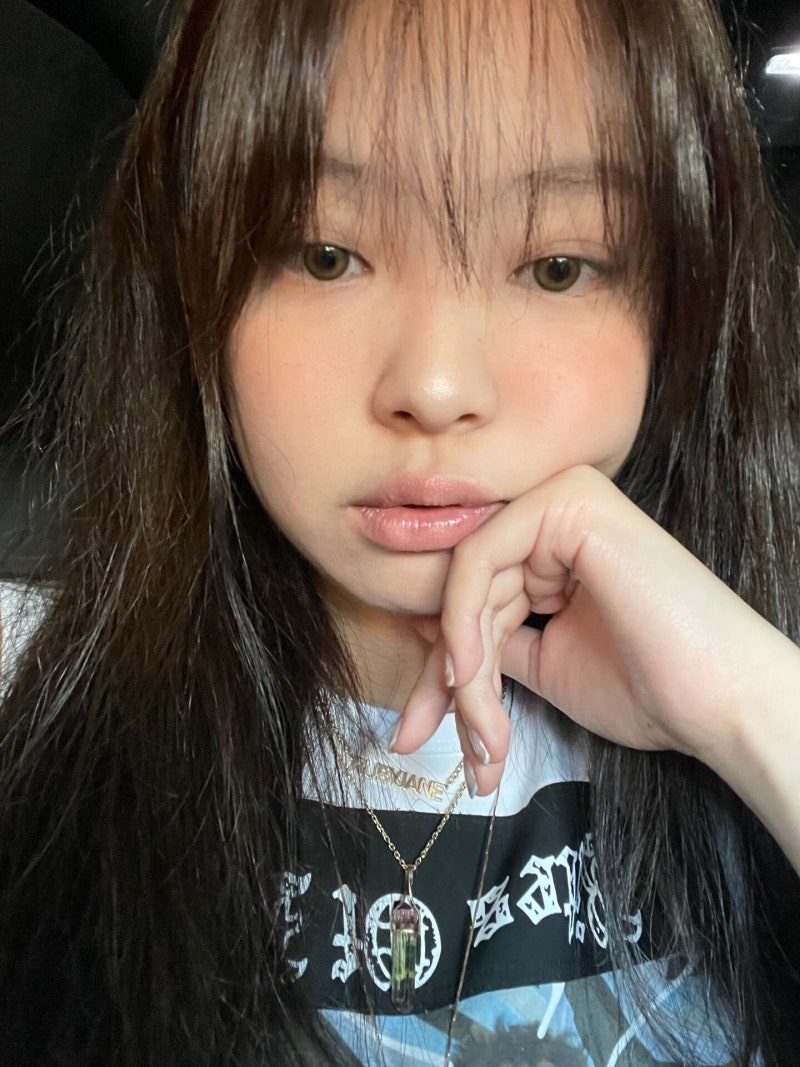 블랙핑크 제니, 210729 - JENNIE VLive CH+ Update 7P : 네이버 블로그