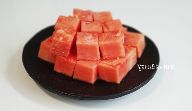 수박 쉽게 자르는법 3가지 수박 깍둑썰기 보관법 네이버 블로그