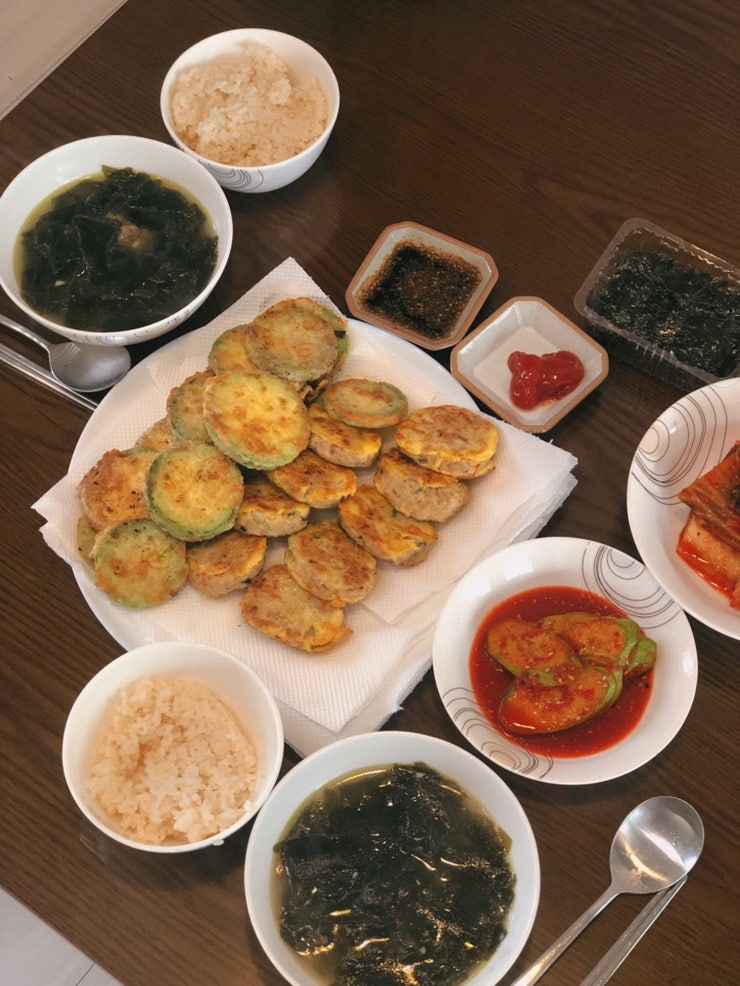 수원레터링케이크 내생일엔 내가 젤 좋아하는 소롱플라워케이크 네이버 블로그