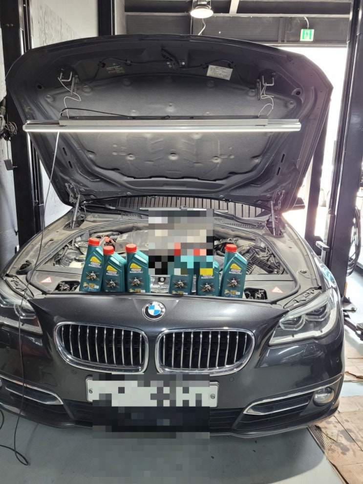 Bmw 528in20 F10 엔진오일 에어크리너 오일필터 교환 캐스트롤마그네틱 가좌동카센터 일요일카센터 인천서구수입차카센터