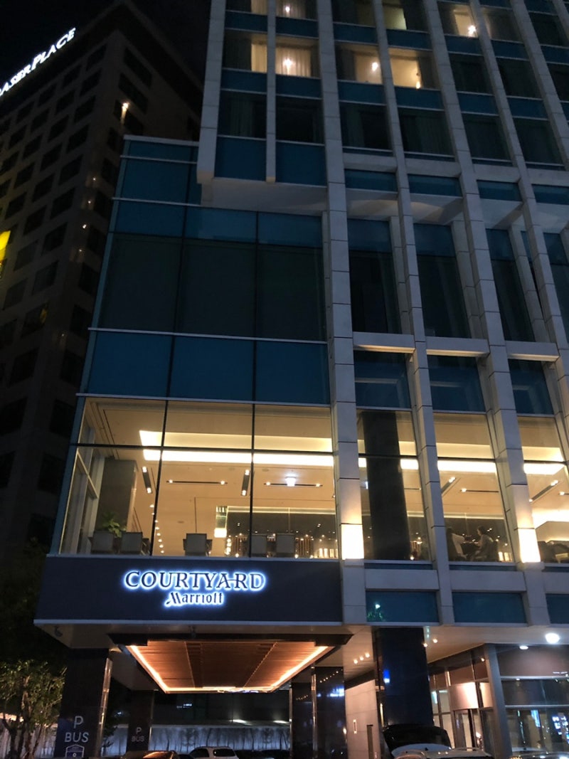 서울 코트야드 메리어트 남대문 프리미어 트윈 후기 모모카페 조식 후기 네이버 블로그