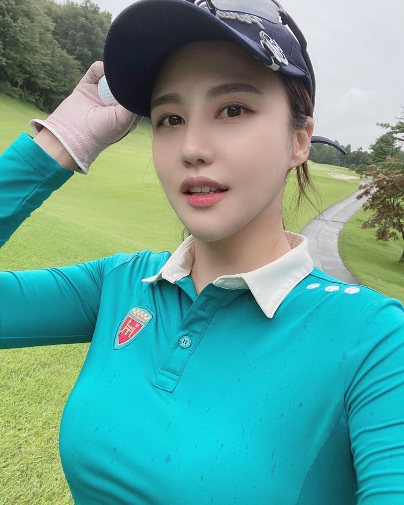 연예인미모 골프여신 윤민정프로 사진 동영상 골프스윙 Korean Golf Beauty ゴルフ Gorgeous 골프웨어 미니스커트