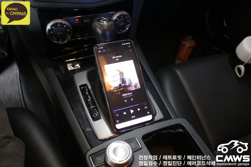 블루투스나 AUX INPUT이 없는 차량에도 레트로핏 작업을 진행하면 스마트폰을 이용한 스트리밍 음악 감상이 가능합니다 ...
