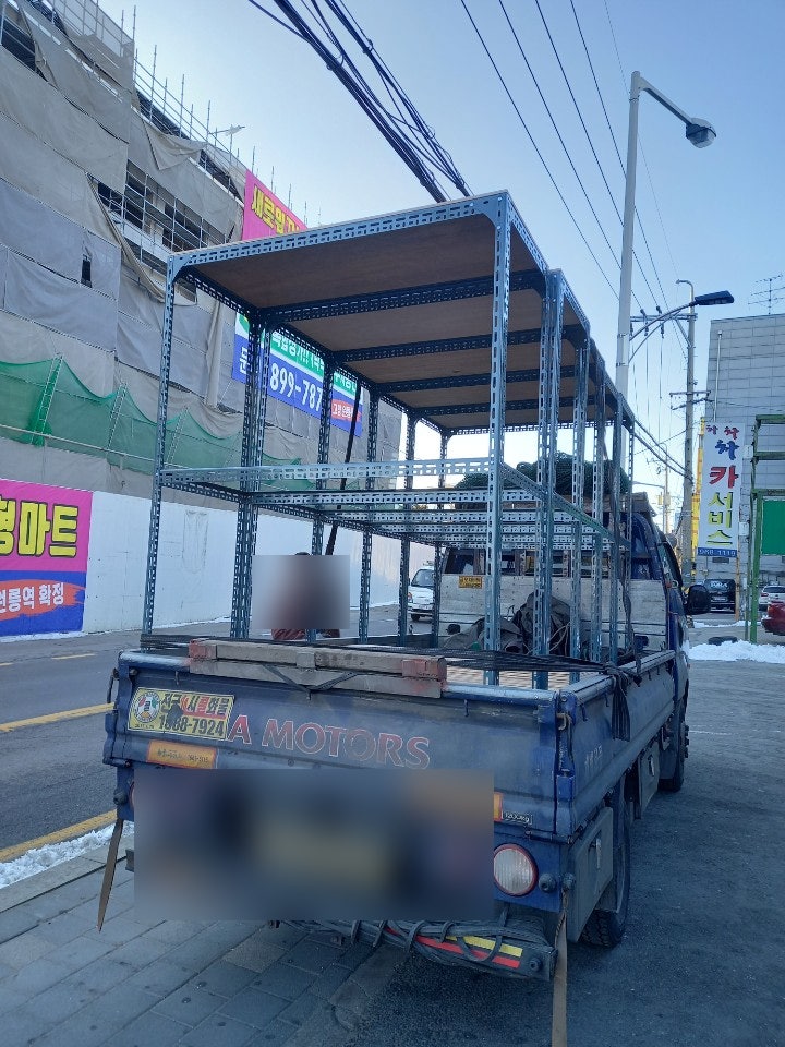 일산 앵글 고양 앵글 조립식 앵글 바퀴 부착 이동 작업대 경기 안양 호계동 앵글 선반 조립 잘 해서 배송했어요