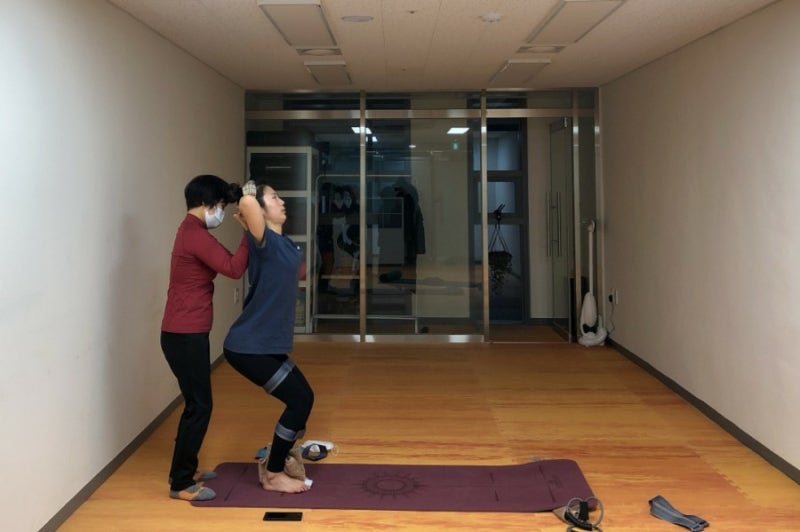 마곡 체형 교정 요가 오자다리교정 휘어있는 무릎교정 중이에요 네이버 블로그