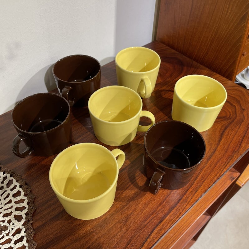 이딸라 띠마400 옐로우/브라운 머그 iittala Vintage Teema 400ml Mug in Yellow & Brown ...