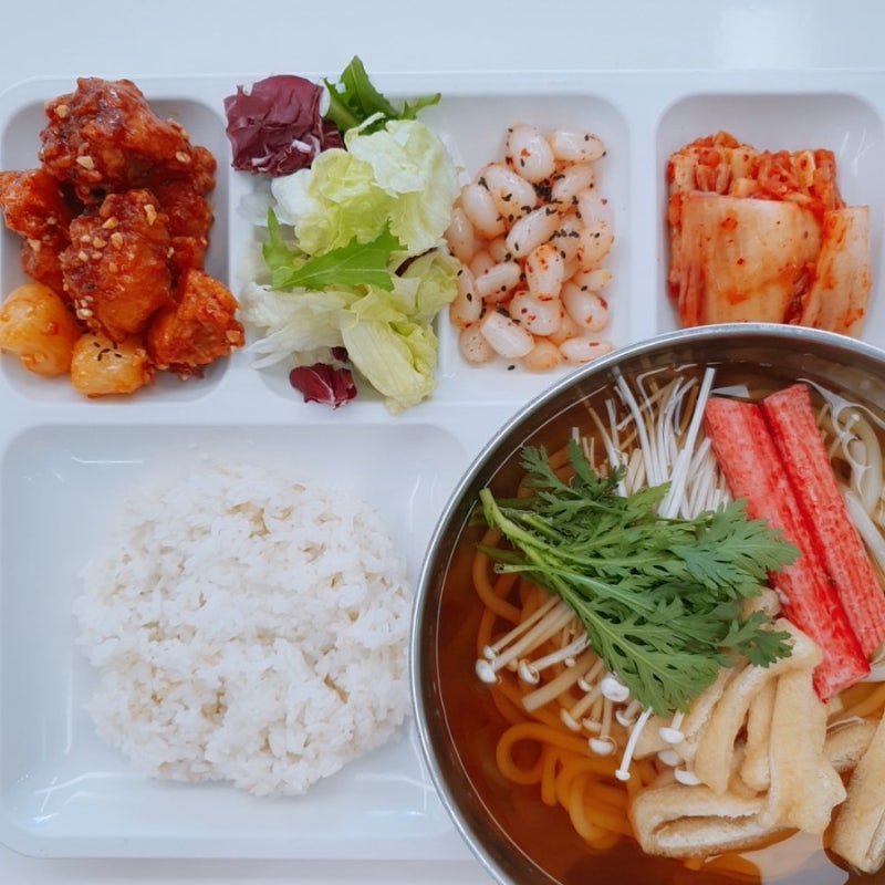 단체급식 메뉴모음유부우동닭강정양상추샐러드블루베리드레싱락교무침 만들기구내식당 신메뉴레시피삼겹살데이 네이버 블로그