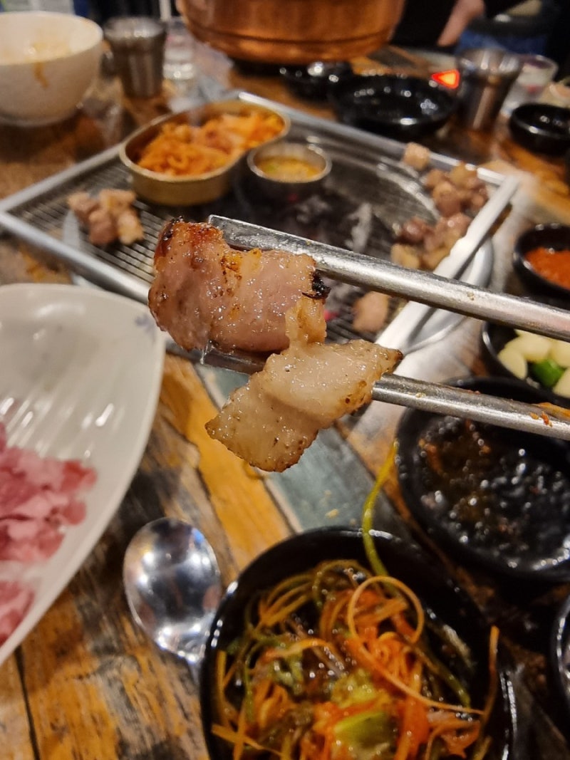 송파 문정동 맛동산 샘 단골 회식장소 삼겹살 꼬들살 뒷고기 마늘갈비 맛집 드럼통숯불구이~♡ 네이버 블로그