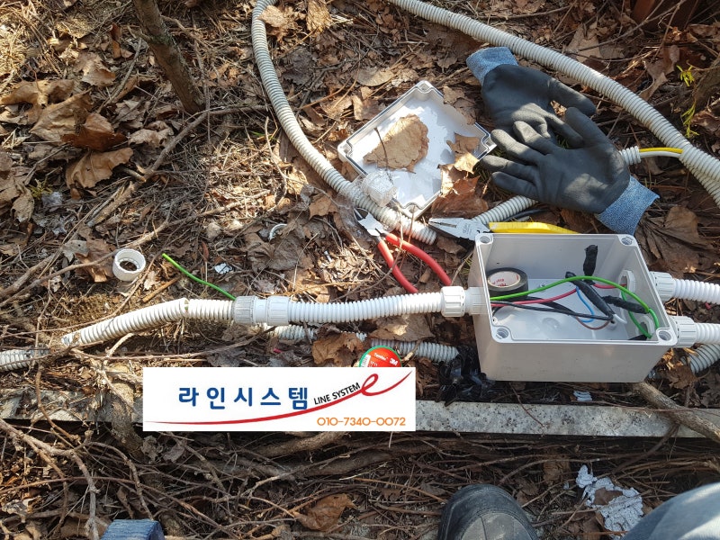 코맥스(COMMAX) 공동현관 로비폰(DRC-703LC/RF1)으로 교체시공 및 월패드(CAV-705U, CAV-705UW)와 연동 작업 - 라인시스템 : 네이버 블로그