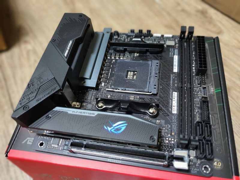 [PC] ASUS ROG STRIX-I B550i (B550 ITX) 보드 개봉기 : 네이버 블로그