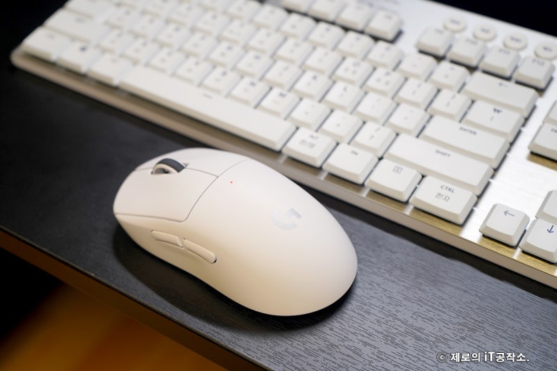 게이밍 마우스 G PRO X SUPERLIGHT(지슈라) 극강의 가벼움! (feat. 디아블로2 레저렉션) : 네이버 블로그