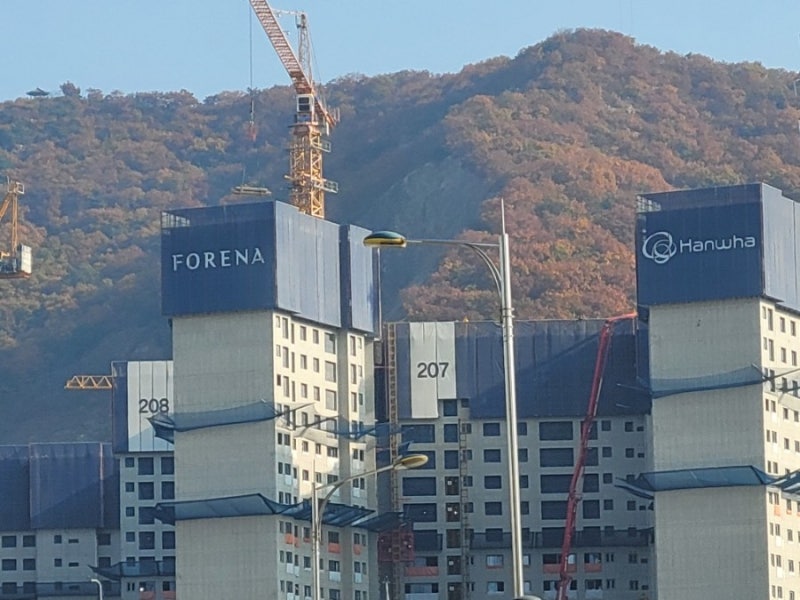 가정 2동 루원시티 내의 지역주민의 진입로 차량 도로를 잃었습니다 천 세대동우 12 성 광 현광 한성 주민들은 갇힌