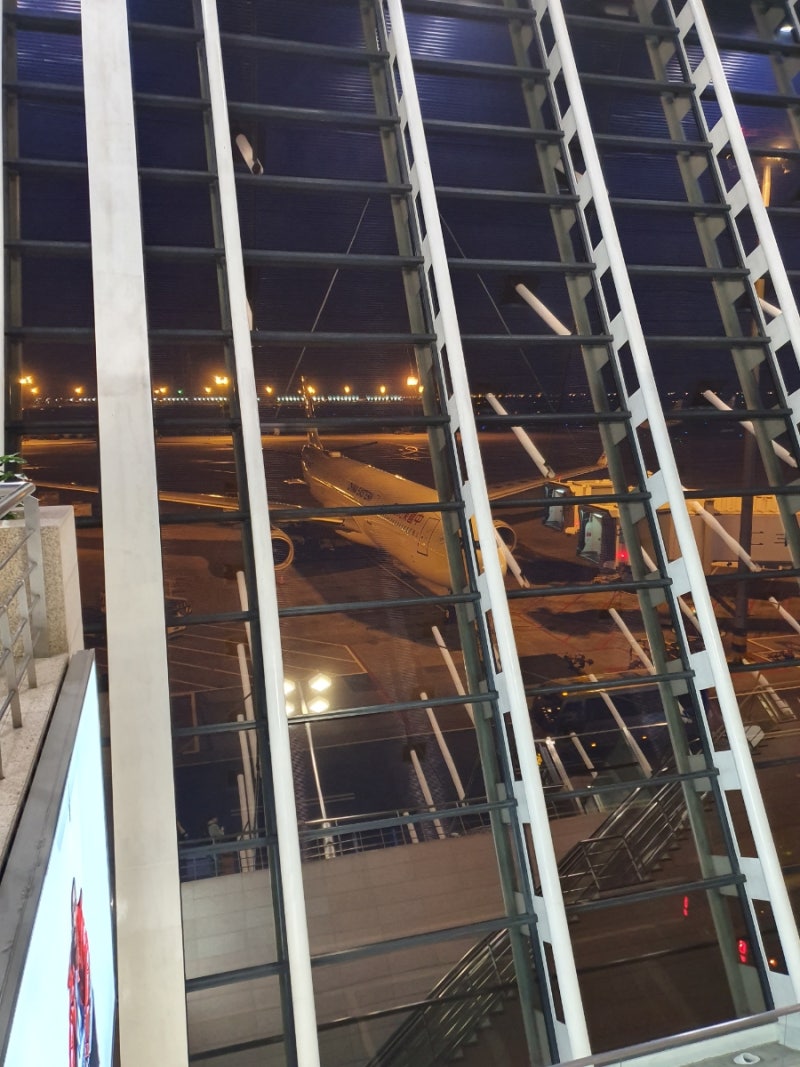 동방항공 MU547 비즈니스석, 기내식을 안줘서 당혹스러웠던ㅎㅎ by 불방망이 : 네이버 블로그