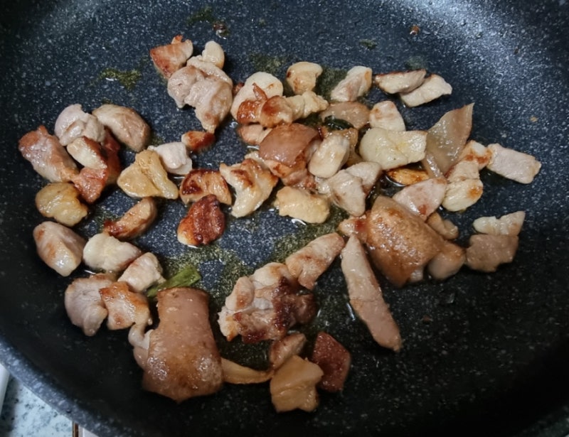 돼지 껍데기 집에서 맛있게 만드는 법 매콤하고 고소하면서 쫀득한 돼지껍질 요리 양념 레시피 제대로 먹어봅니다 네이버 블로그