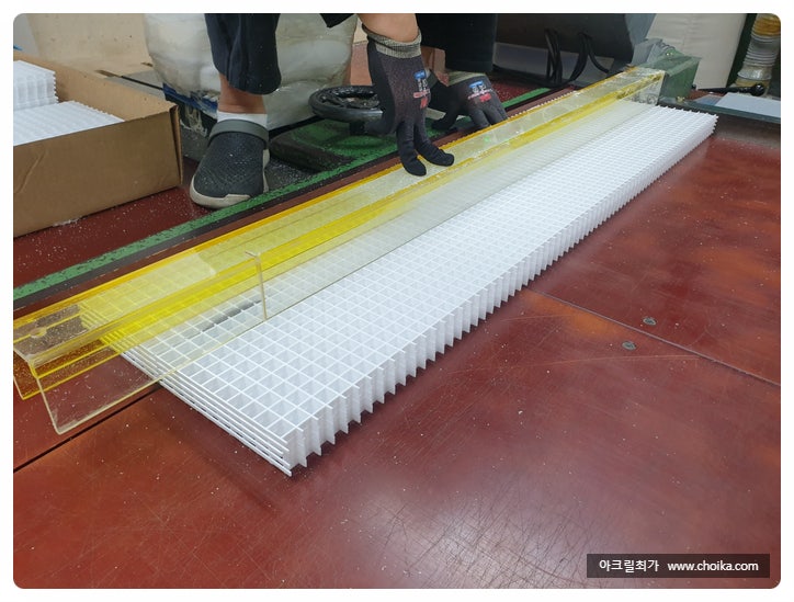 L2112-01 천정마감자재 아크릴루바 격자아크릴 매장인테리어 조명루바 : 네이버 블로그