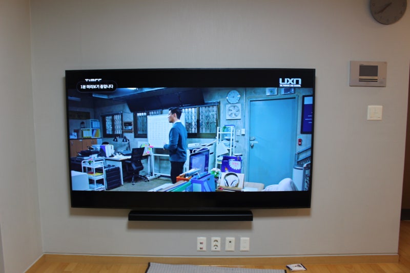 삼성 더 프레임 티비tv 벽걸이 설치 85756555 인치 구형신형 밀착형상하좌우회전형 정품 브라켓 설치 사례