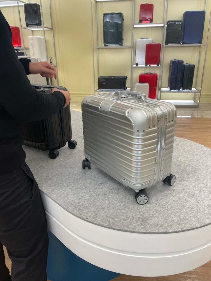 세번째 리모와 파일럿 캐리어, 리모와 오리지널 컴팩트 RIMOWA Original Compact : 네이버 블로그