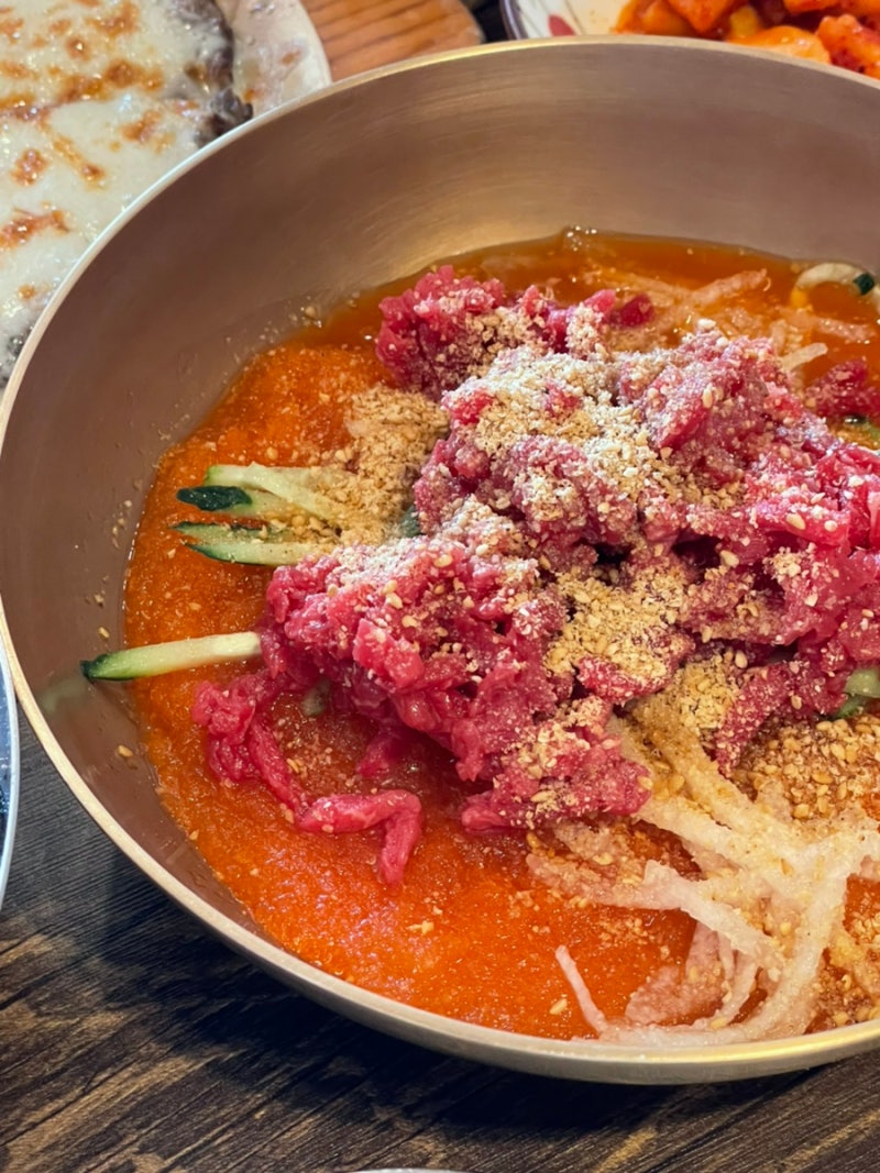 경주 대표 맛집 함양집 보불로점 한우물회 묵채 치즈떡갈비 후기 성수기 주말 웨이팅 시간 주차정보 네이버 블로그