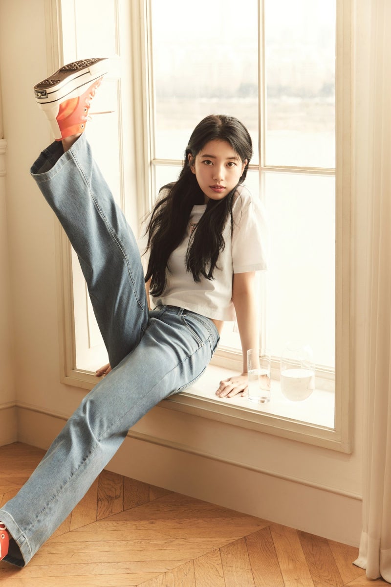 게스 Guess 수지 여름 화보 패션 여자 청바지 브랜드 추천해요 네이버 블로그