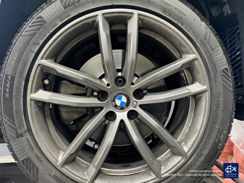 Bmw G30 520d 휠수리 후 블랙유광 휠도색 And 블루 캘리퍼 도색 네이버 블로그