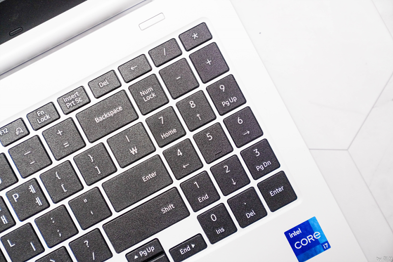 직장인 15인치 고성능 가성비 삼성 노트북 플러스2 NT550XDA-K78A : 네이버 블로그