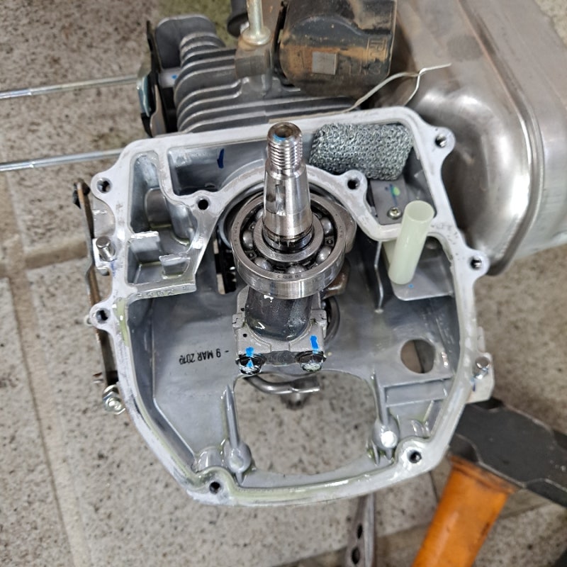 혼다관리기 F220 엔진보링 GXV57 2사이클 엔진오일 주입으로 엔진고착 : 네이버 블로그