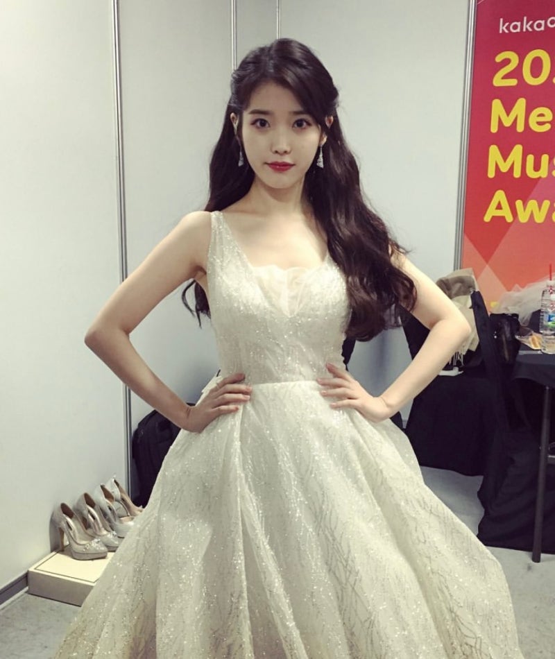 아이유머리 변천사 앞머리 단발 단발펌 중단발 레이어드컷 허쉬컷 : 네이버 블로그