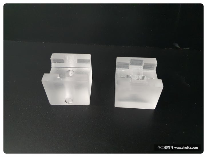 K2204-09 아크릴 부품 밀링가공 사선탭가공 : 네이버 블로그