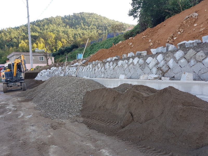 경남 진주 사천 산청 창원 통영 거제 하동 마산 함양 거창 합천 토공 건설장비도급 골재 환경 해양 건축 폐기물 수집 운반 조경