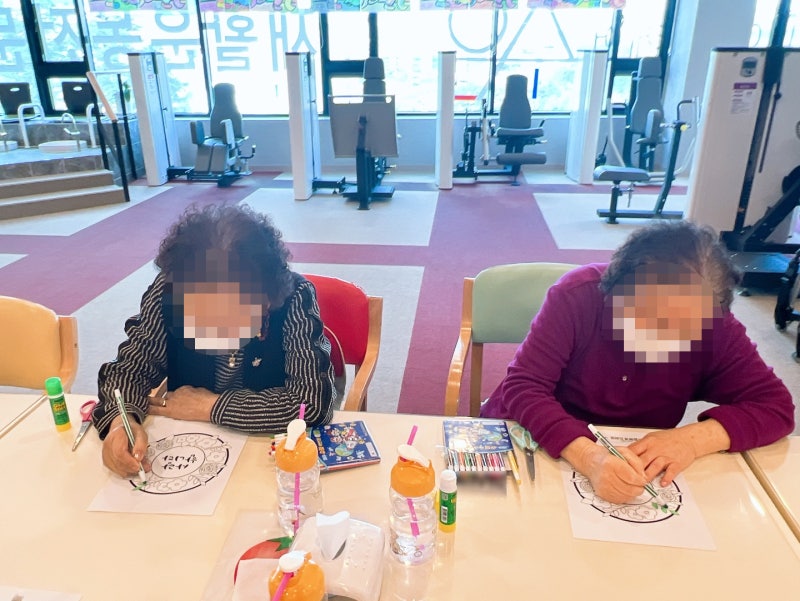 시니어데이케어 주은 원주센터 꽃리스 협동꽃바구니 만들기 원주노인주간보호센터 네이버 블로그