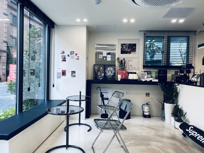 증미역 카페, 슬로프커피(Slope coffee) | 미드센추리모던 분위기 물씬 : 네이버 블로그