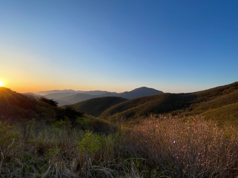 지리산 서북능선 종주산행 (ft. 만복대 일출과 바래봉 철쭉 구경) : 네이버 블로그