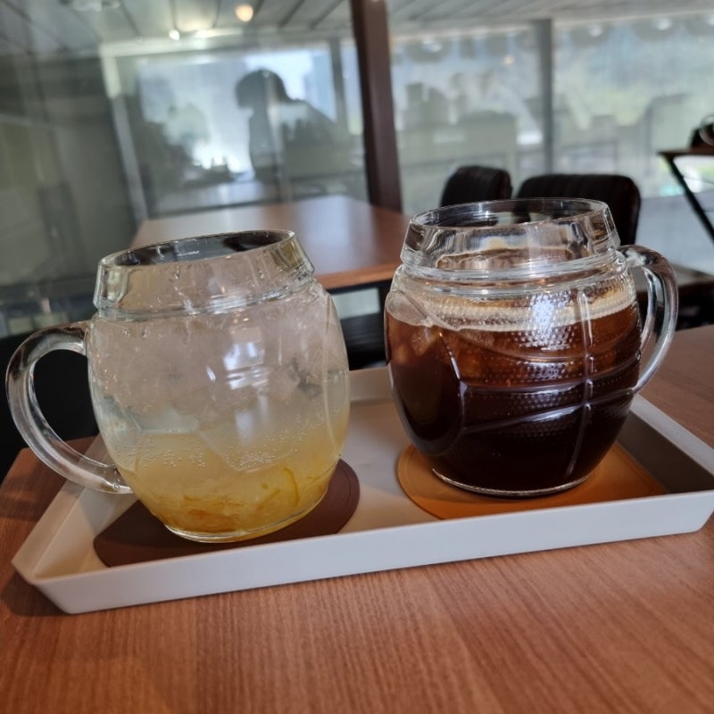 서울 신도림 카페 맛집 신도림역 디큐브시티 현대백화점 도림천 테이크아웃 플라워 카페 맛집 Lungo Coffee 룽고